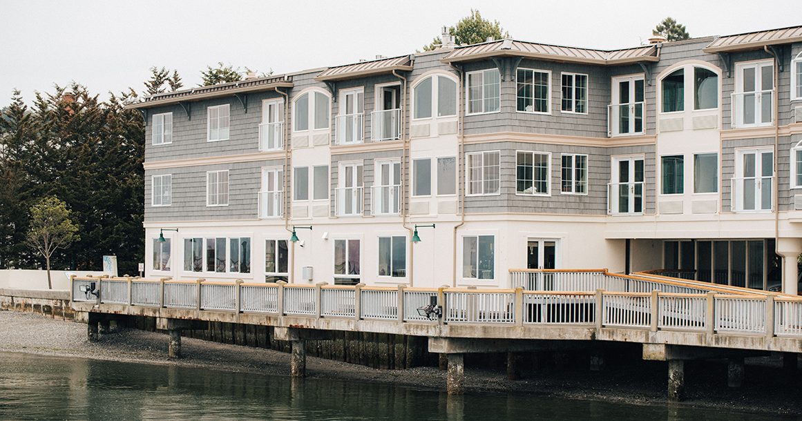 Luxury by the Sea at the Silver Cloud Inn | Snohomish County
