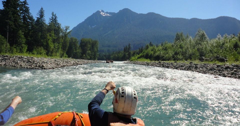 Chinook Expeditions and Bald Eagle Float Tours | Snohomish County